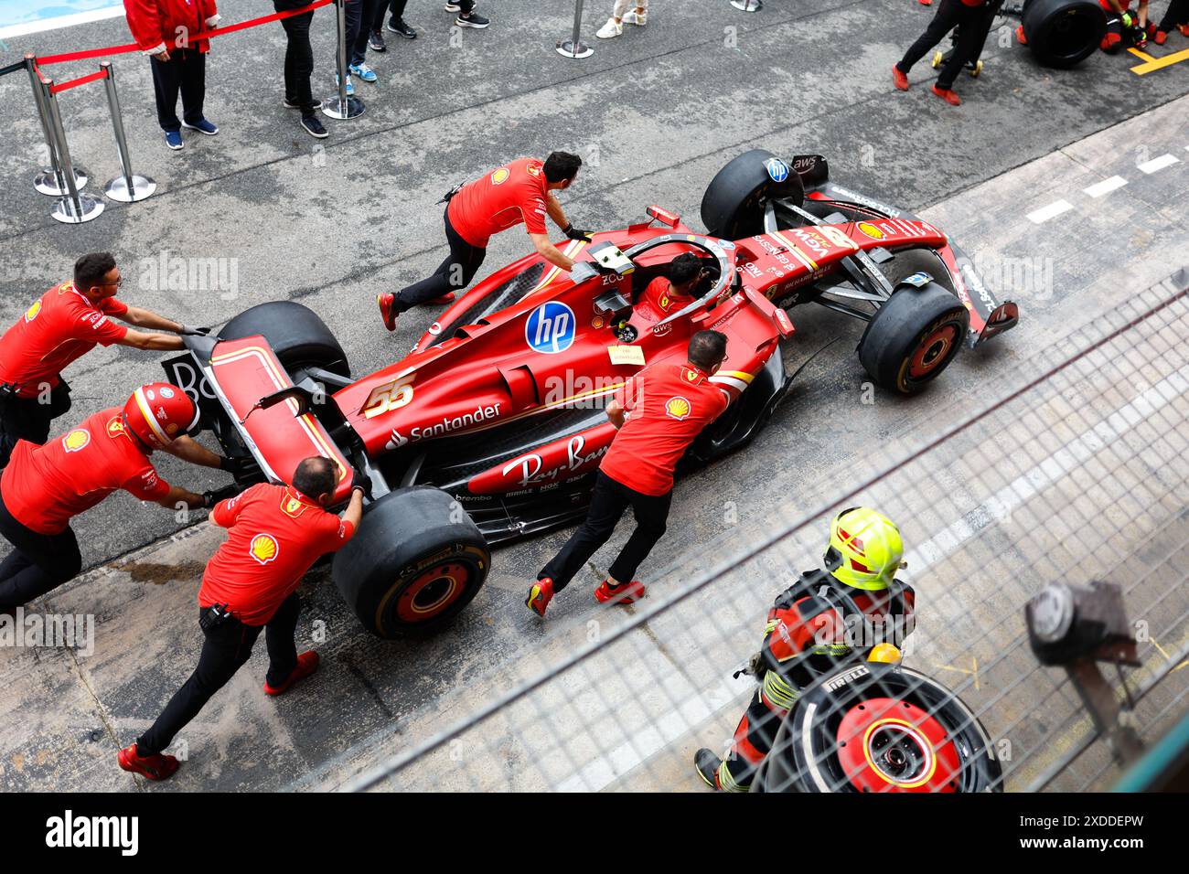 Scuderia Ferrari pit stop practice during the Formula 1 Aramco Gran ...