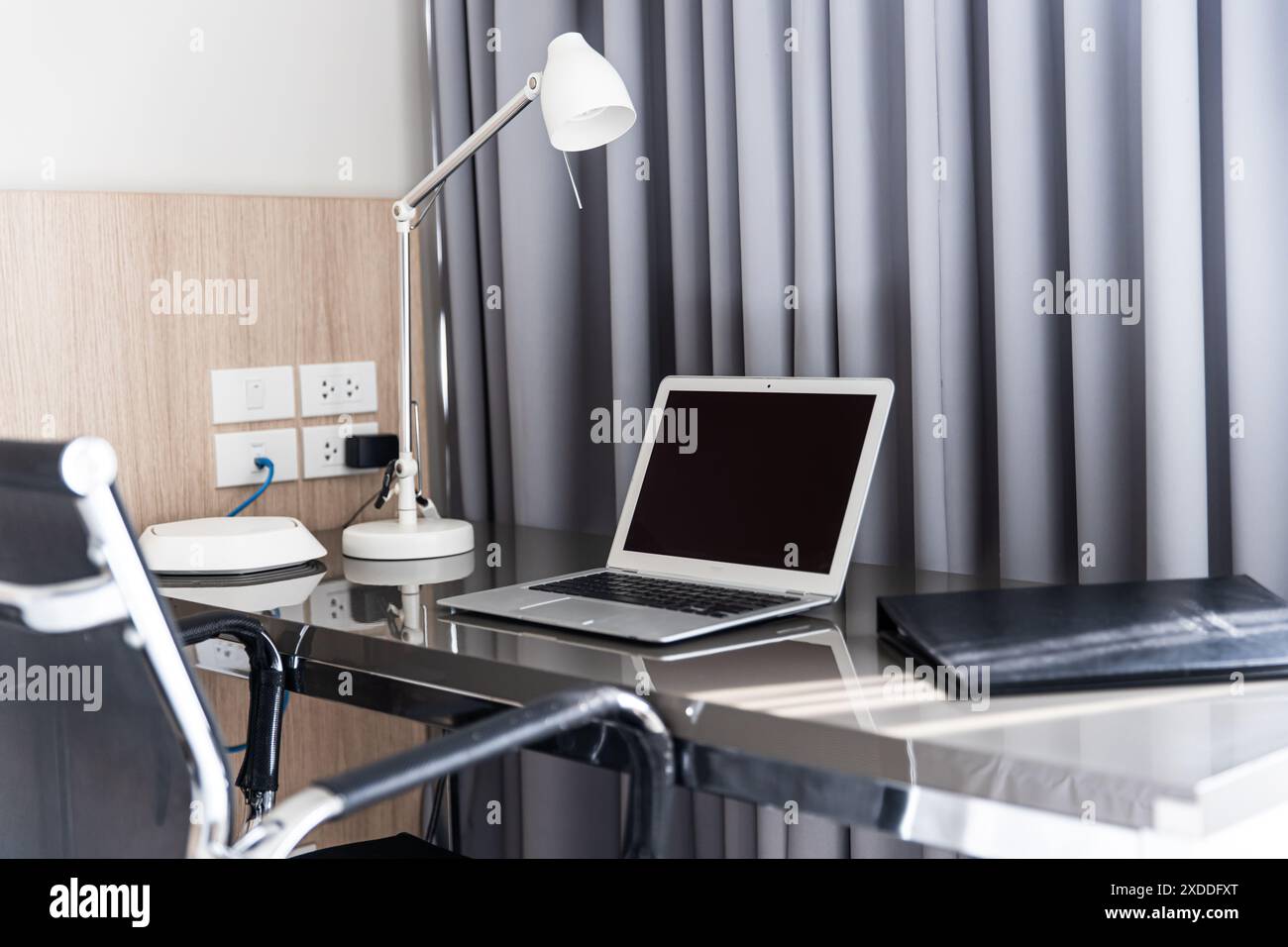 Laptop cozy chair hi-res stock photography and images - Alamy