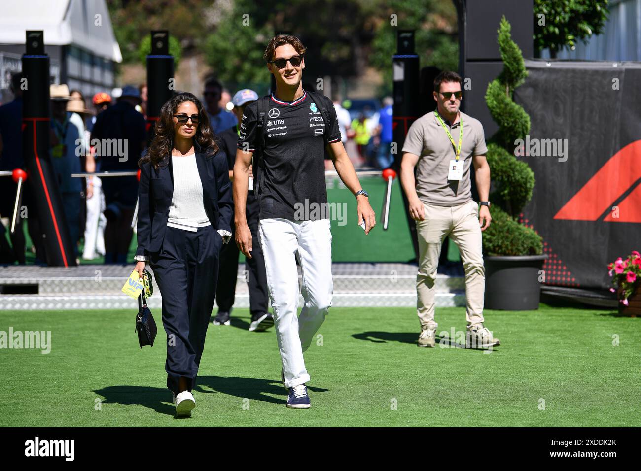 F1 girlfriends hi-res stock photography and images - Alamy