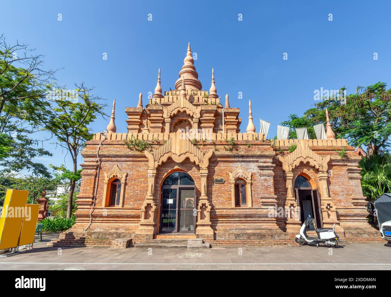 Dai-style architecture in Xishuangbanna, Yunnan, China Stock Photo - Alamy