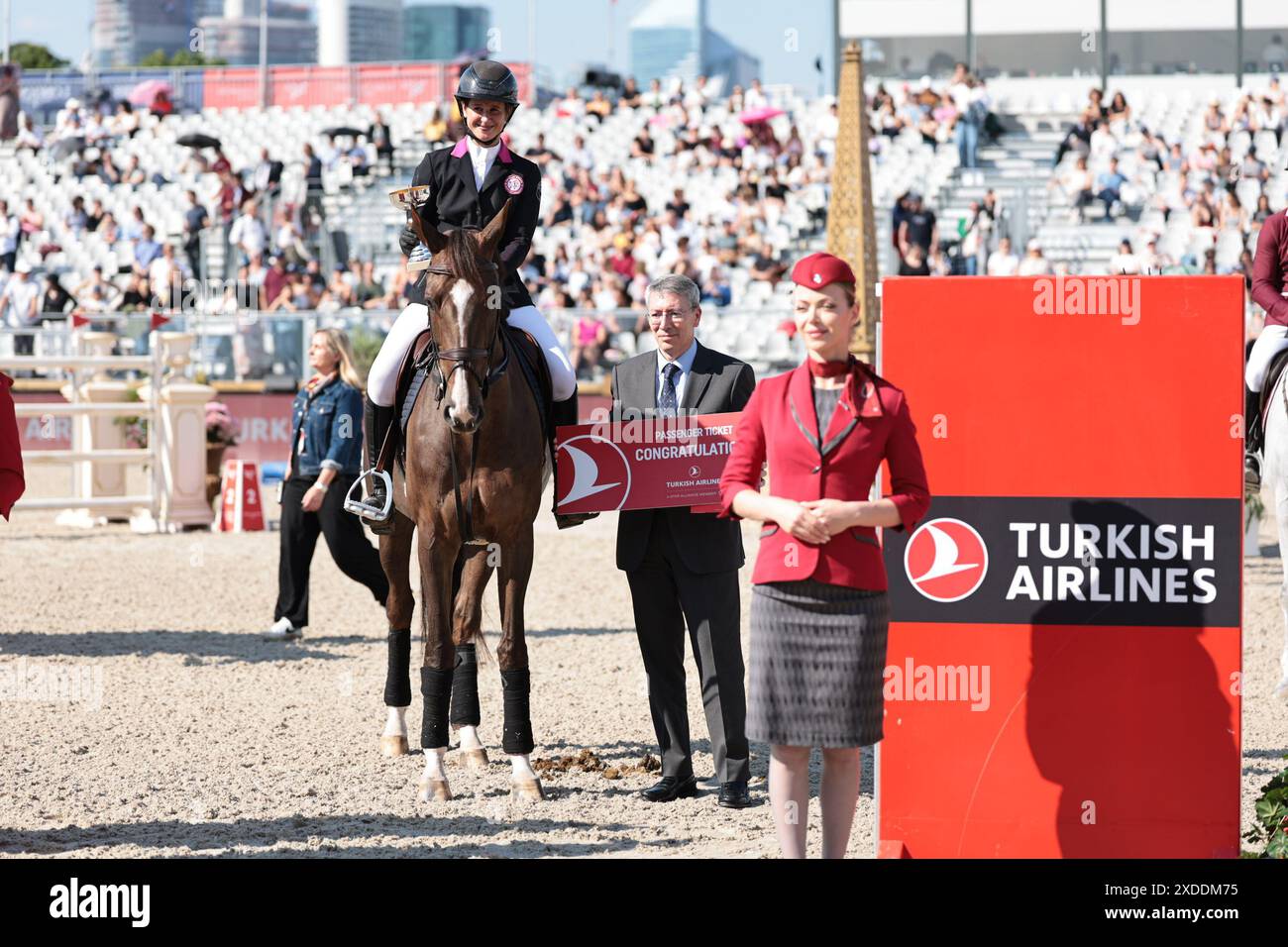 Katrin Eckermann of Germany with Chao Lee during the prize giving ...