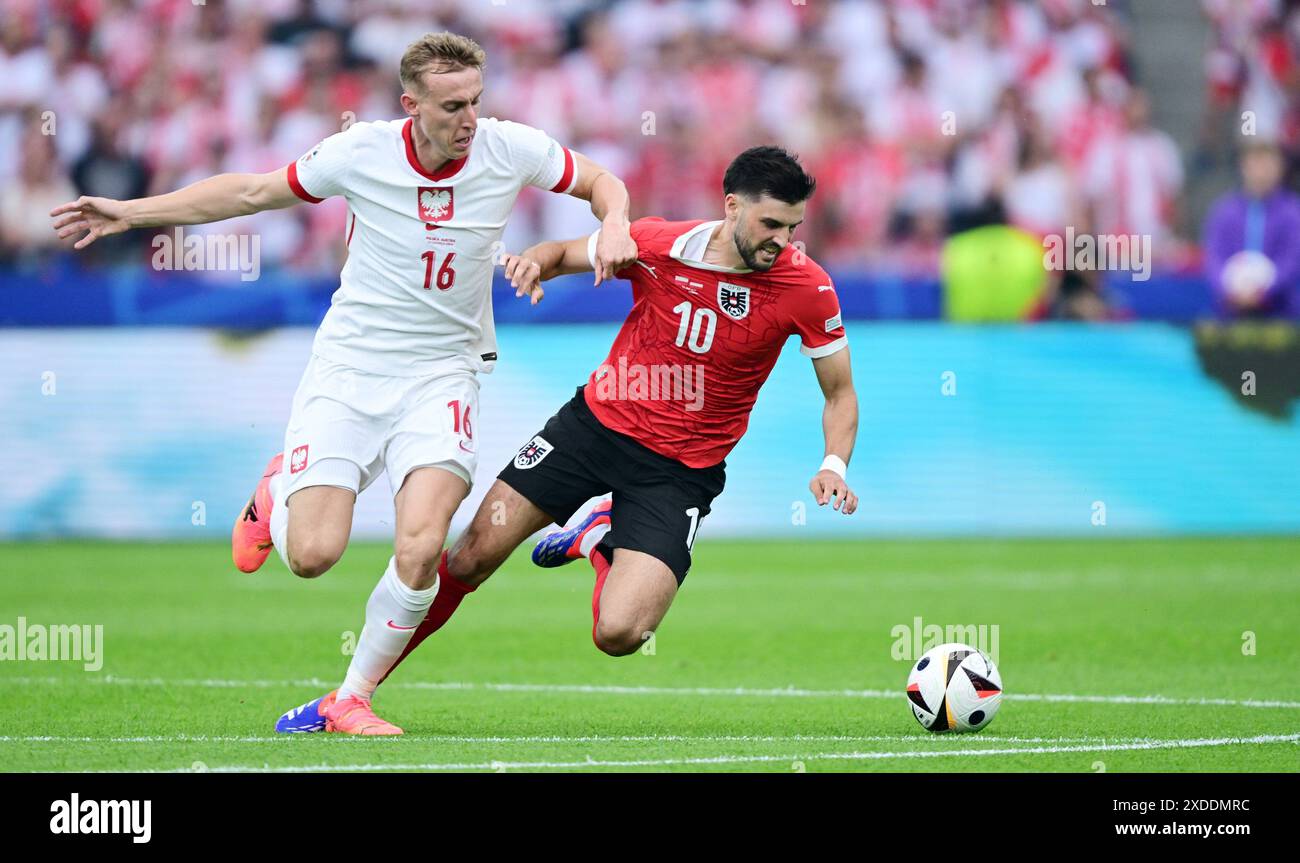 v.l. Adam Buksa, Florian Grillitsch (Oesterreich)Berlin, 21.06.2024 ...