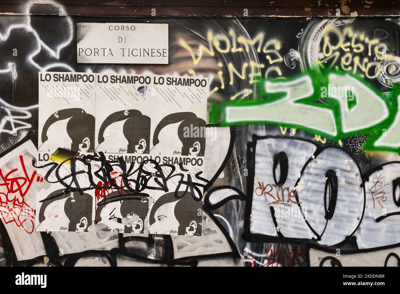 Milan street art graffiti hi-res stock photography and images - Alamy