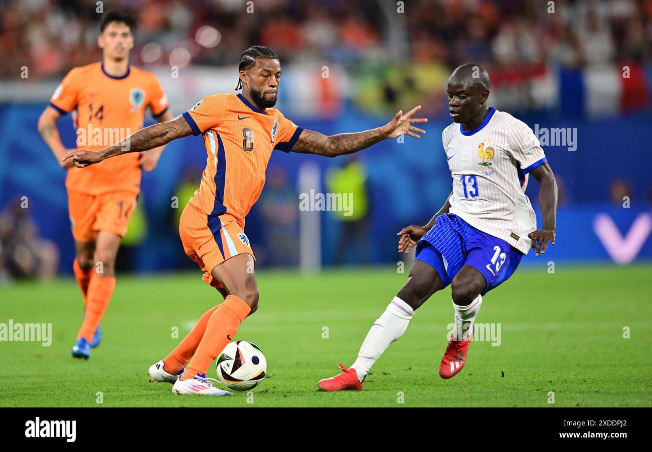 v.l. Georginio Wijnaldum, N'Golo Kante (Frankreich)Leipzig, 21.06.2024 ...