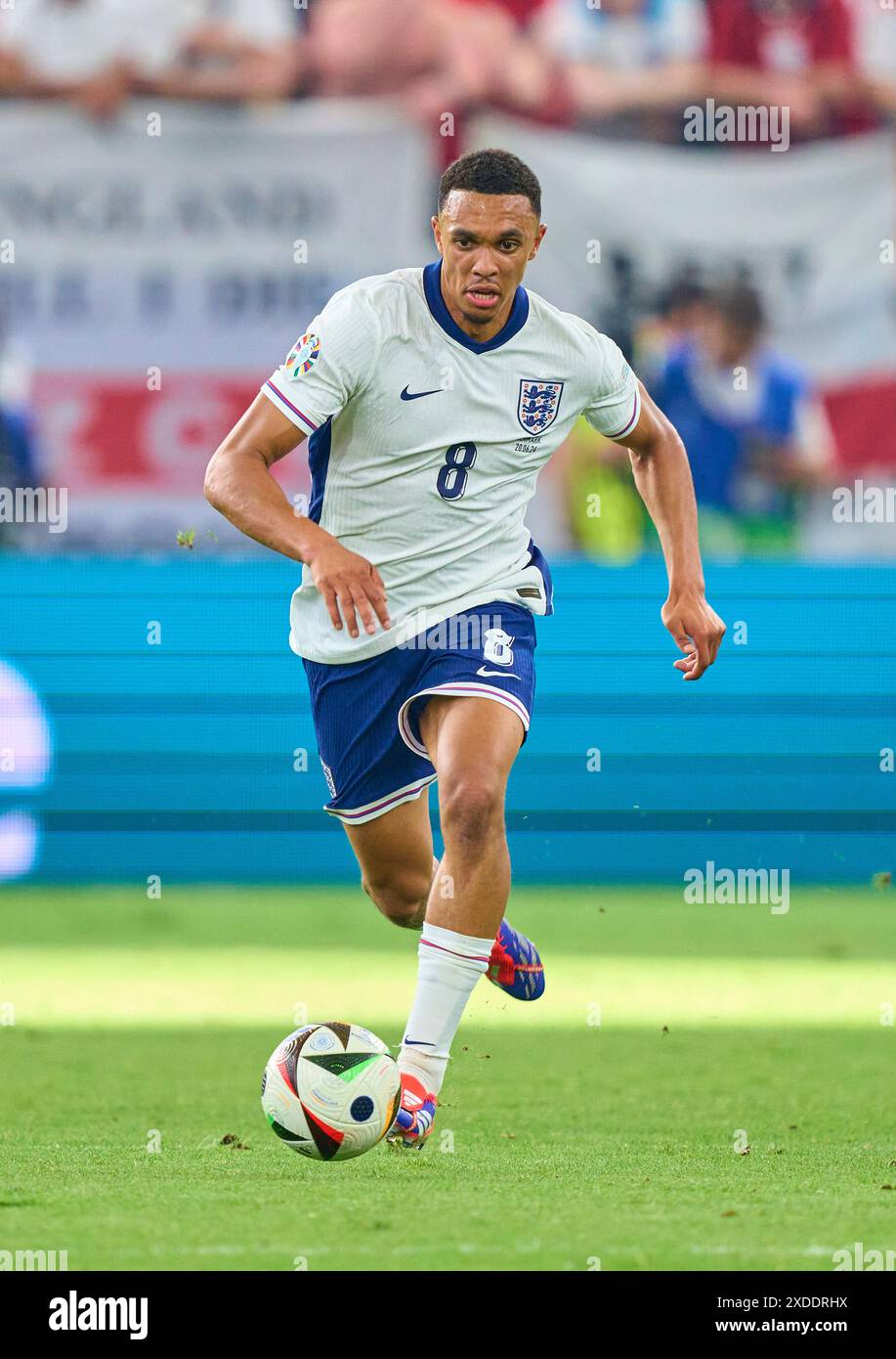 Trent Alexander-Arnold, England 8 in the group C stage match ENGLAND ...