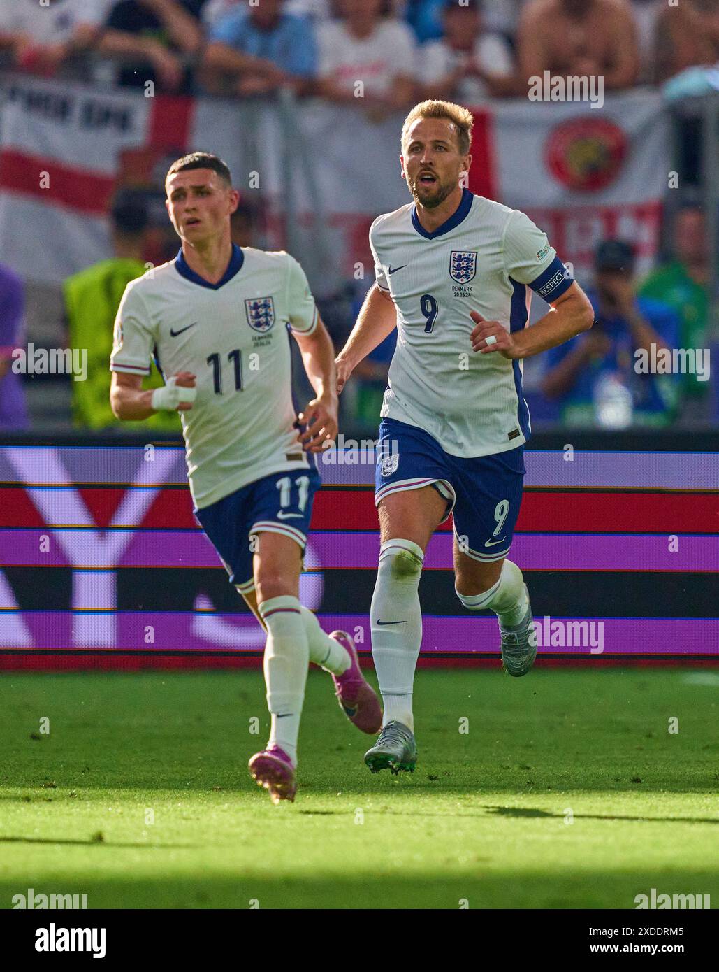 Harry KANE, England 9 Phil Foden, England 11 in the group C stage match ...
