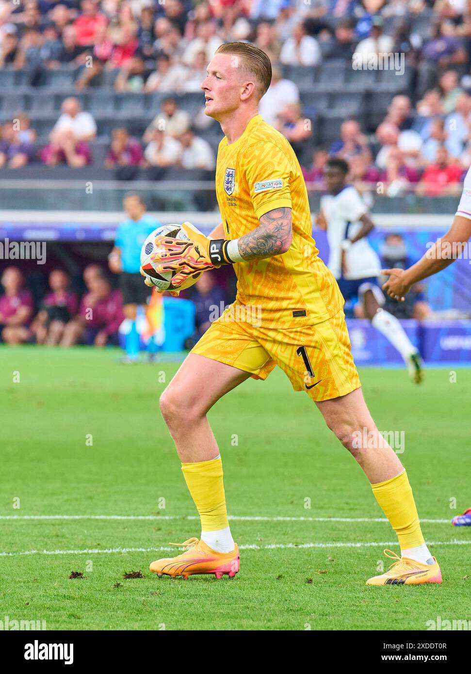 Jordan Pickford, England 1 in the group C stage match ENGLAND - DENMARK ...