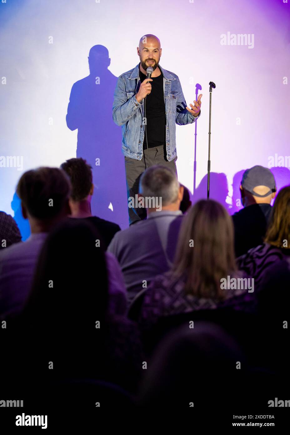 Beard tonic hi-res stock photography and images - Alamy