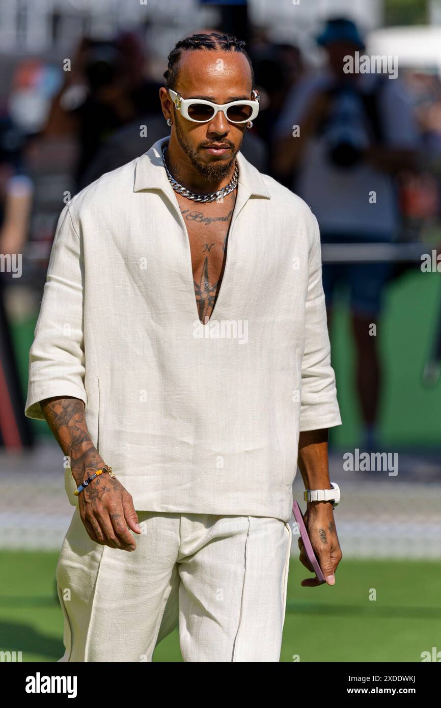 Paddock de lewis hamilton hi-res stock photography and images - Alamy