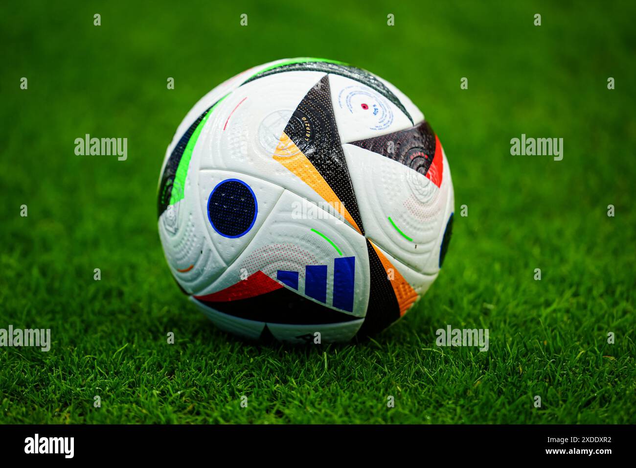 Adidas Spielball GER, Polen vs. Oesterreich, Fussball ...