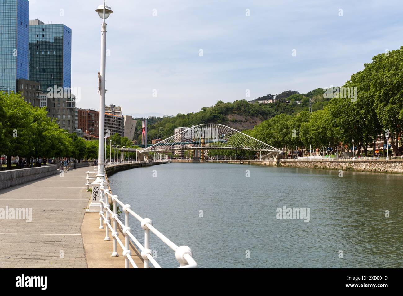 Nervion river, Bilbao Stock Photo - Alamy