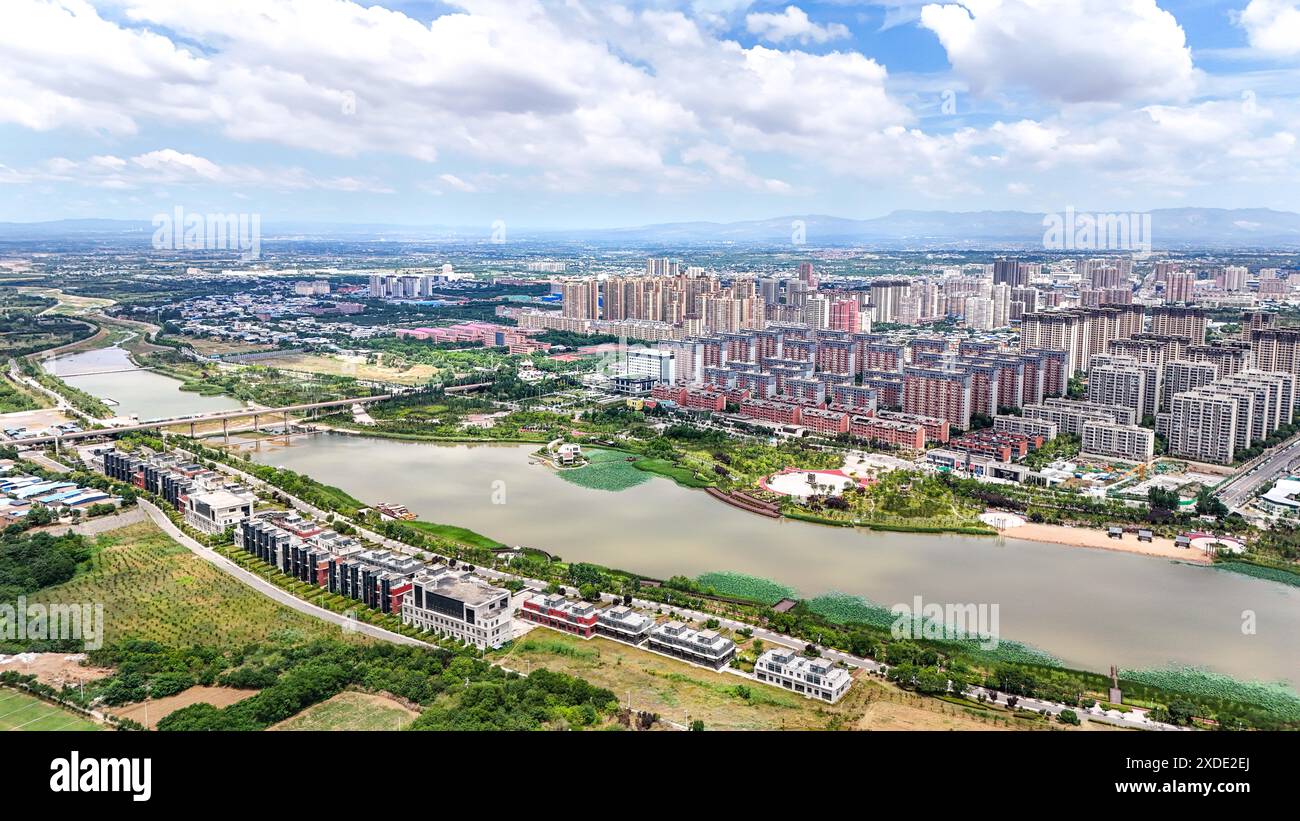 (240622) -- FUPING, June 22, 2024 (Xinhua) -- A drone photo taken on ...