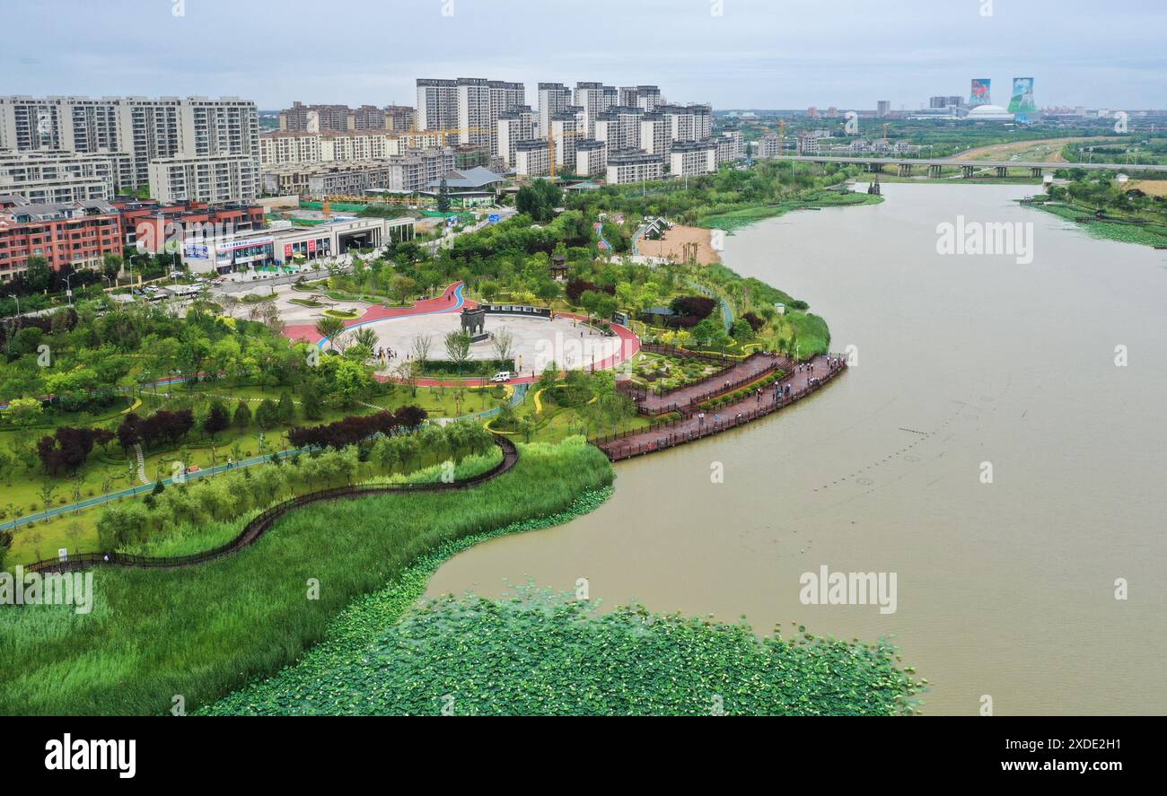 (240622) -- FUPING, June 22, 2024 (Xinhua) -- A drone photo taken on ...