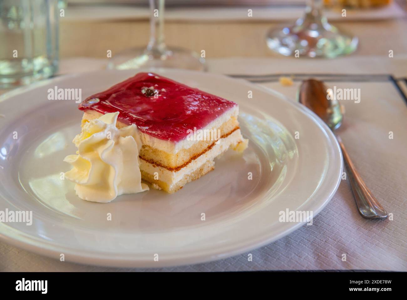 Cheese cake with raspberry jam Stock Photo - Alamy