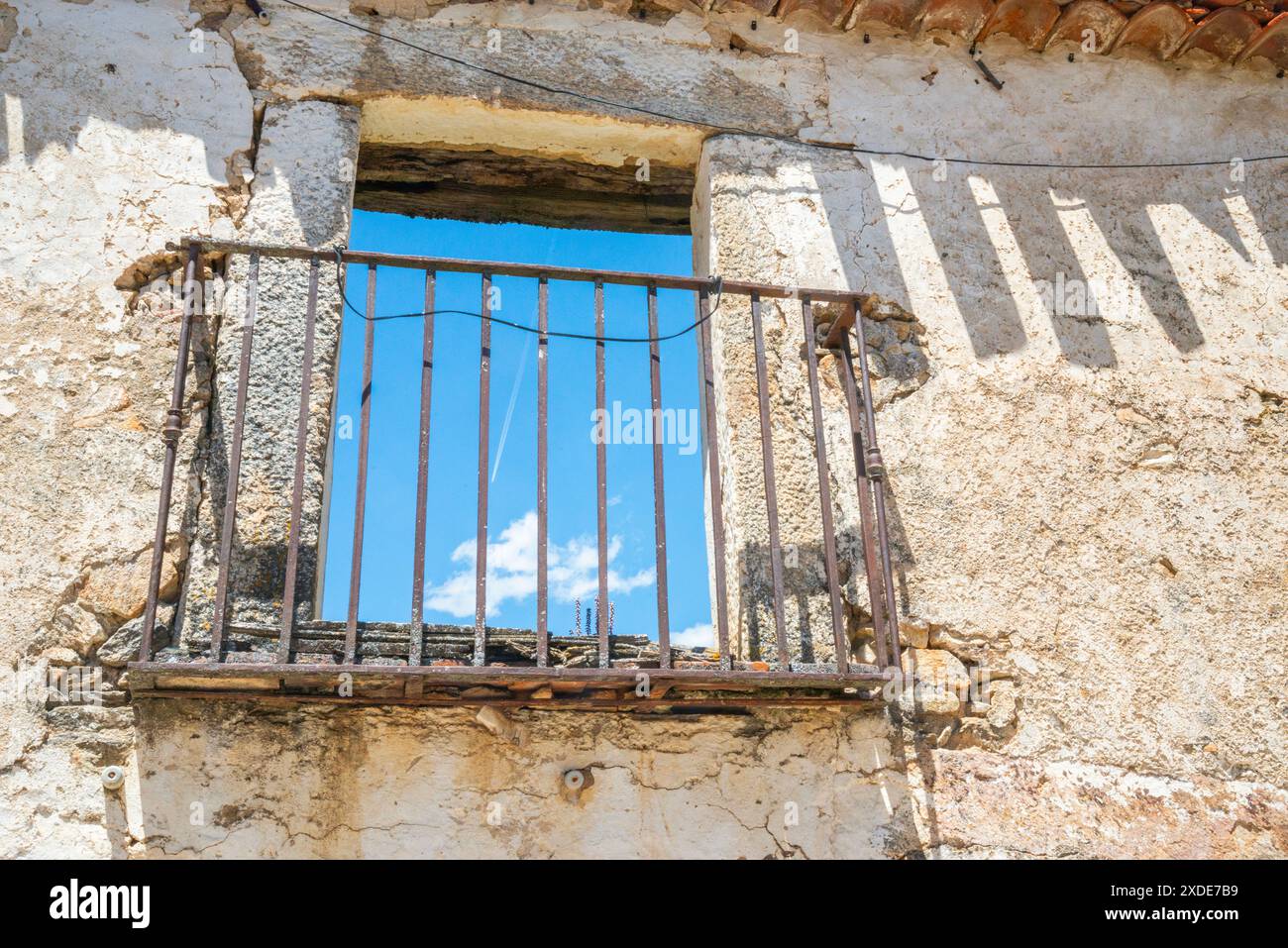 Window of house in ruins Stock Photo - Alamy
