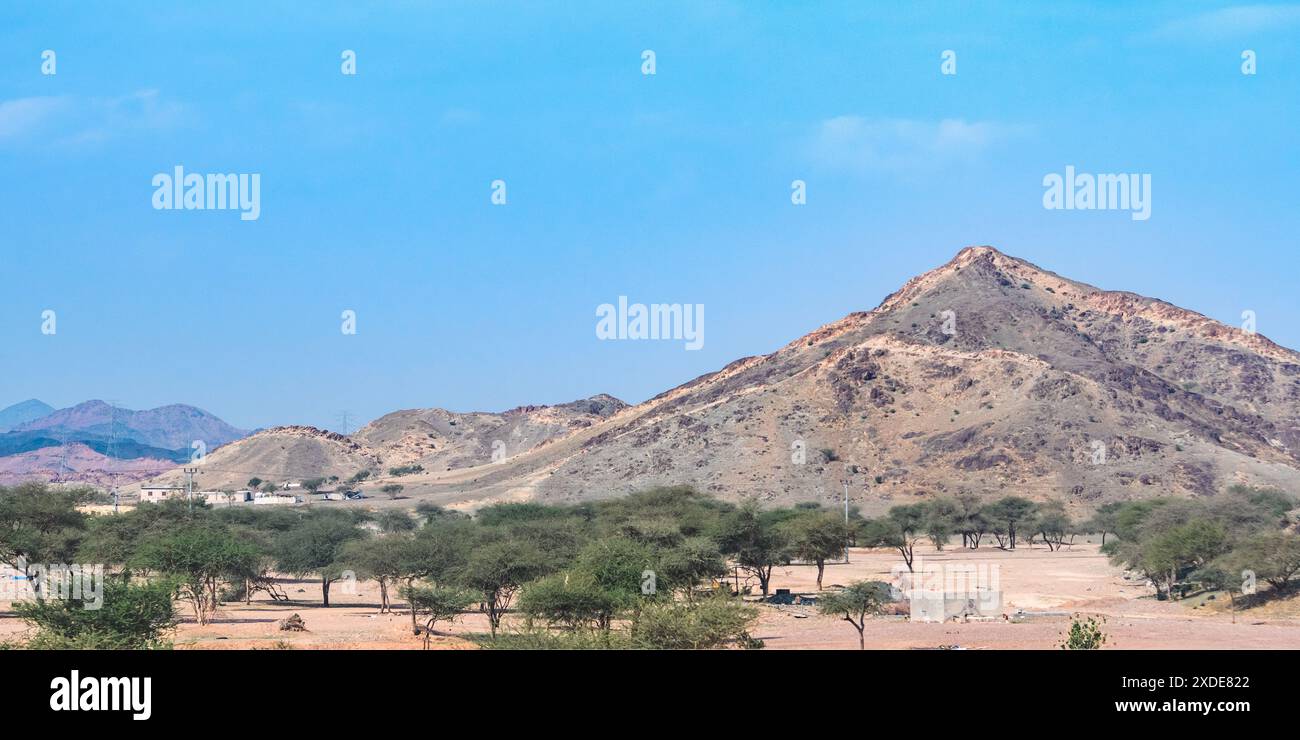 Saudi arabia desert hi-res stock photography and images - Alamy