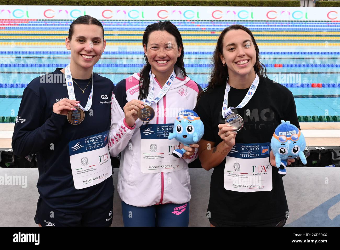 Freya Colbert, Siobahn Haughey and Mary-Sophie Harvey 200M FREESTYLE ...