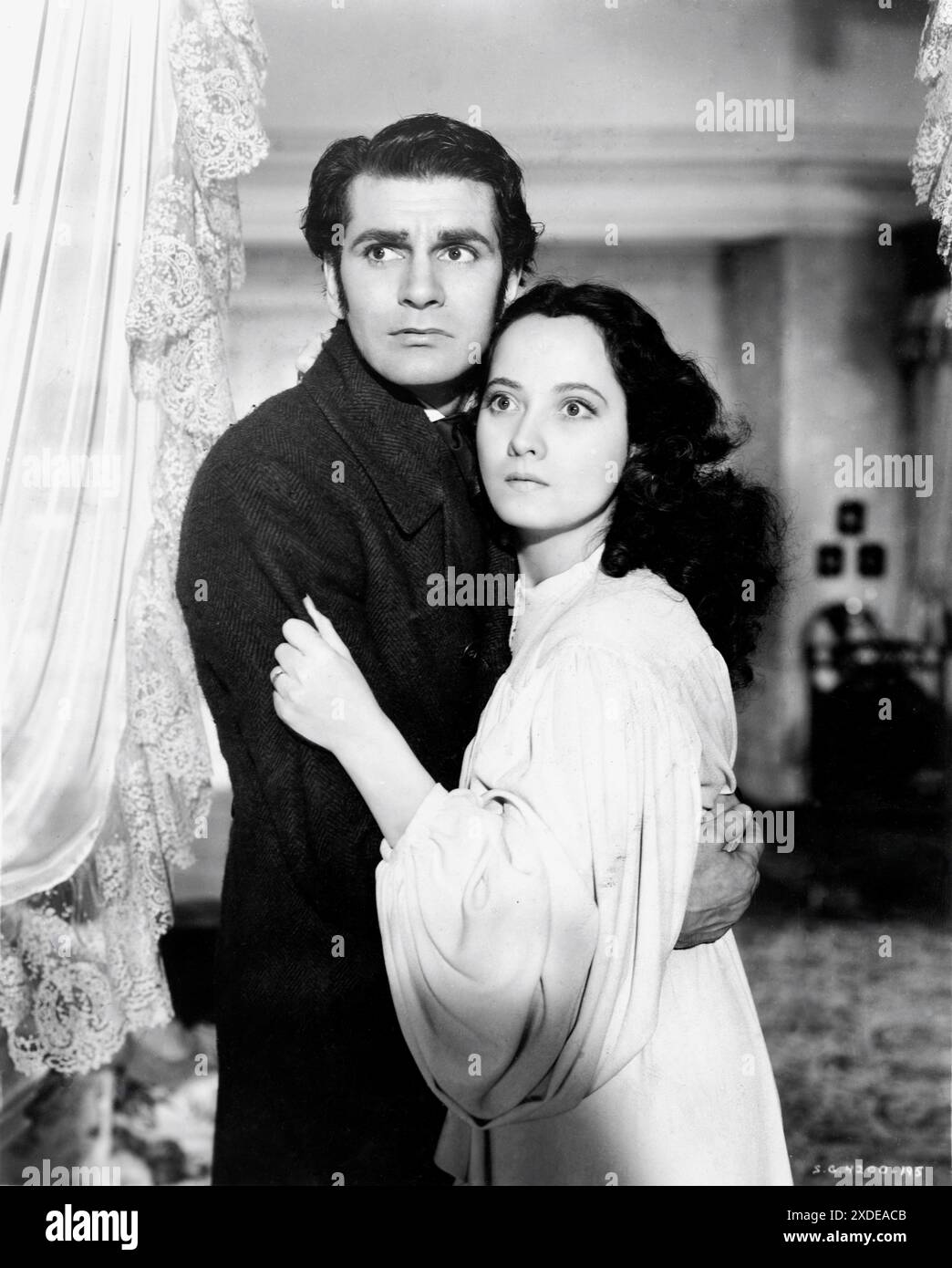 LAURENCE OLIVIER as Heathcliff and MERLE OBERON as Cathy in WUTHERING HEIGHTS 1939 director ...