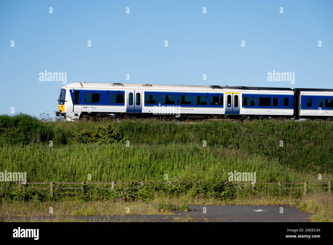 Chiltern Railways class 165 diesel train, Warwickshire, UK Stock Photo ...