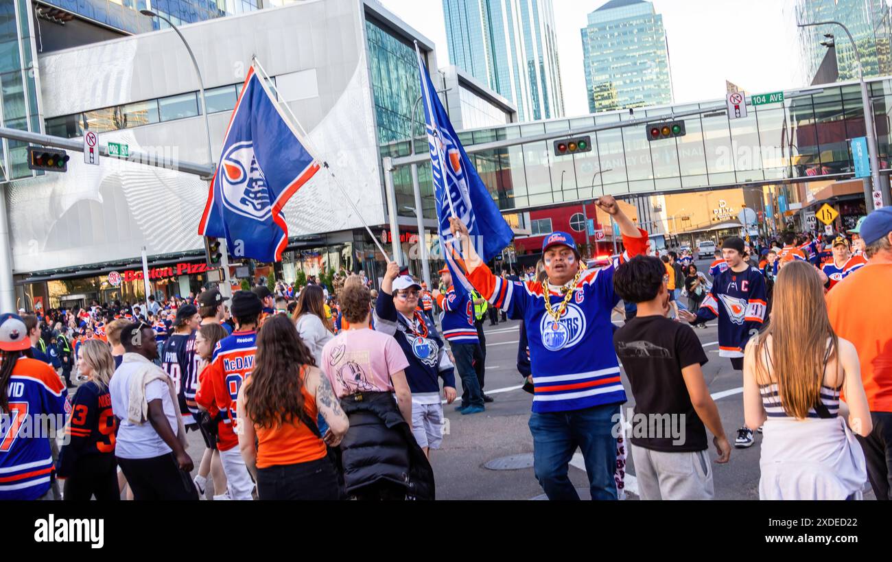 Edmonton Oilers fans take to the street after Edmonton defeated the ...