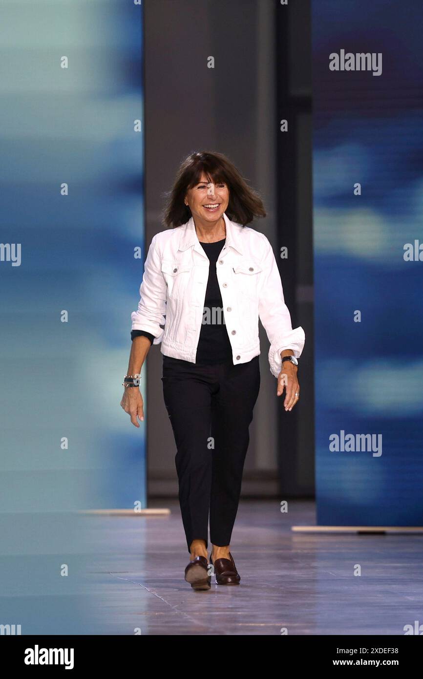 Designer Veronique Nichanian accepts applause after the Hermes Spring ...