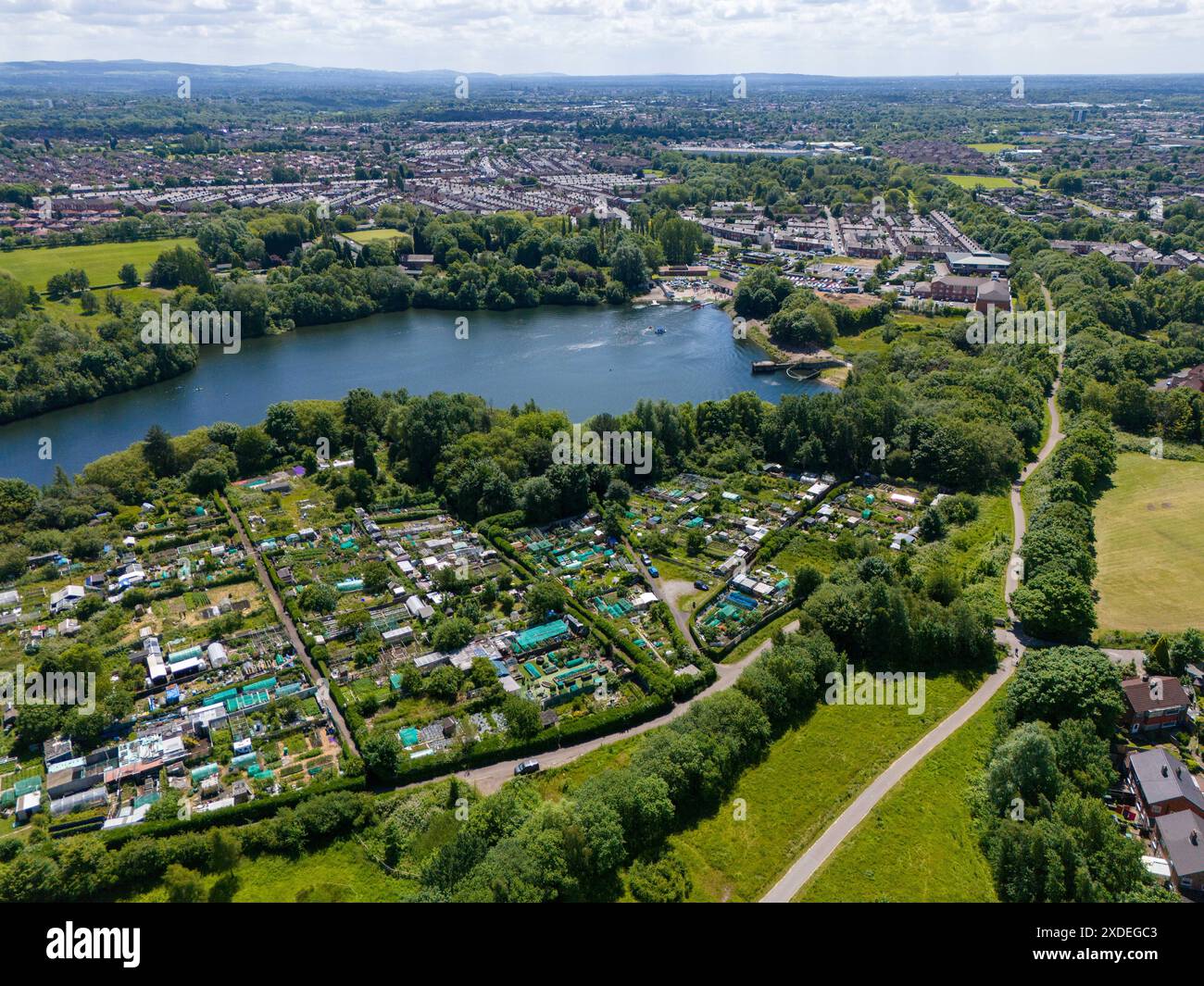 Manchester park summer hi-res stock photography and images - Alamy