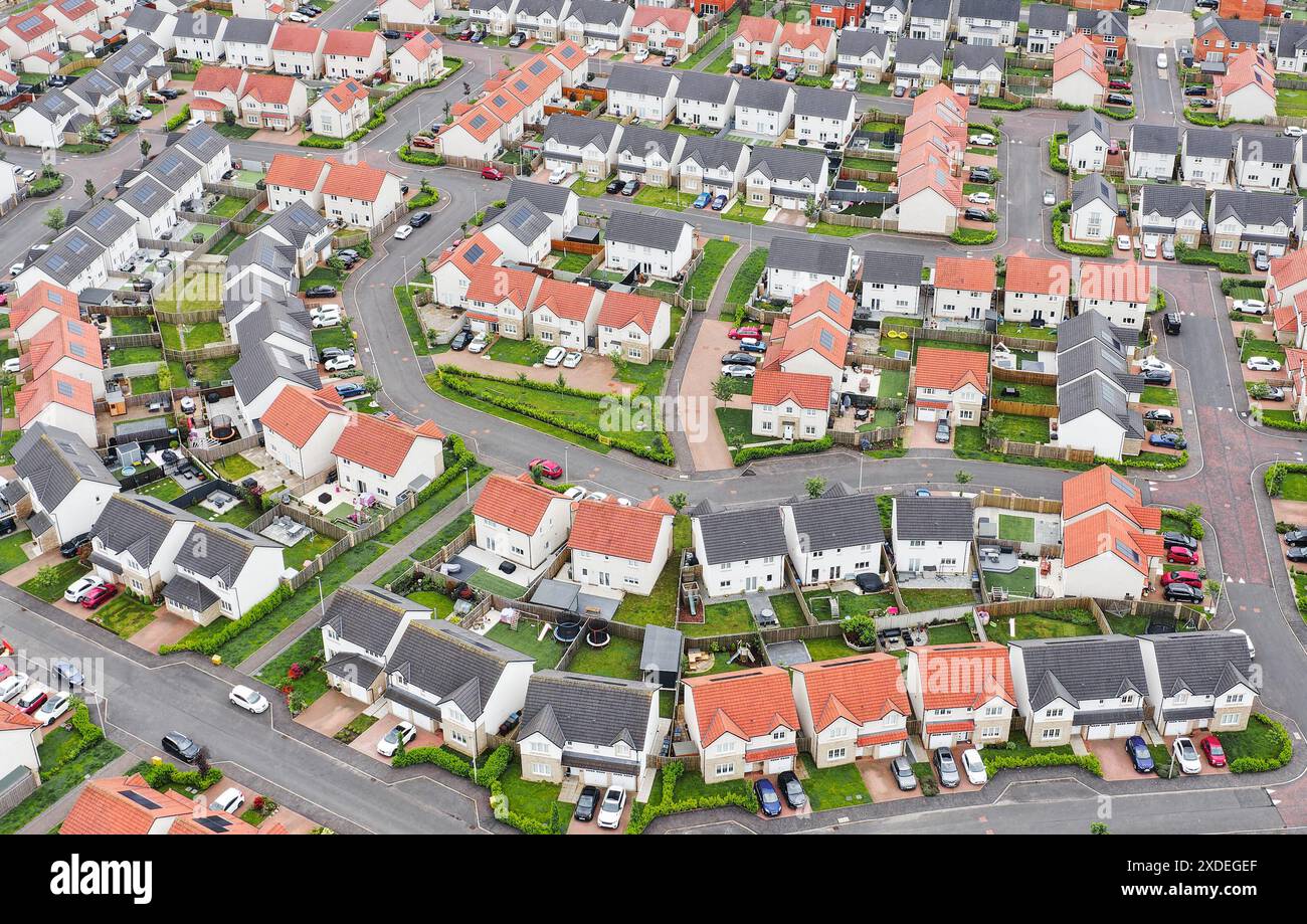New housing development at Dargavel in Bishopton Stock Photo - Alamy