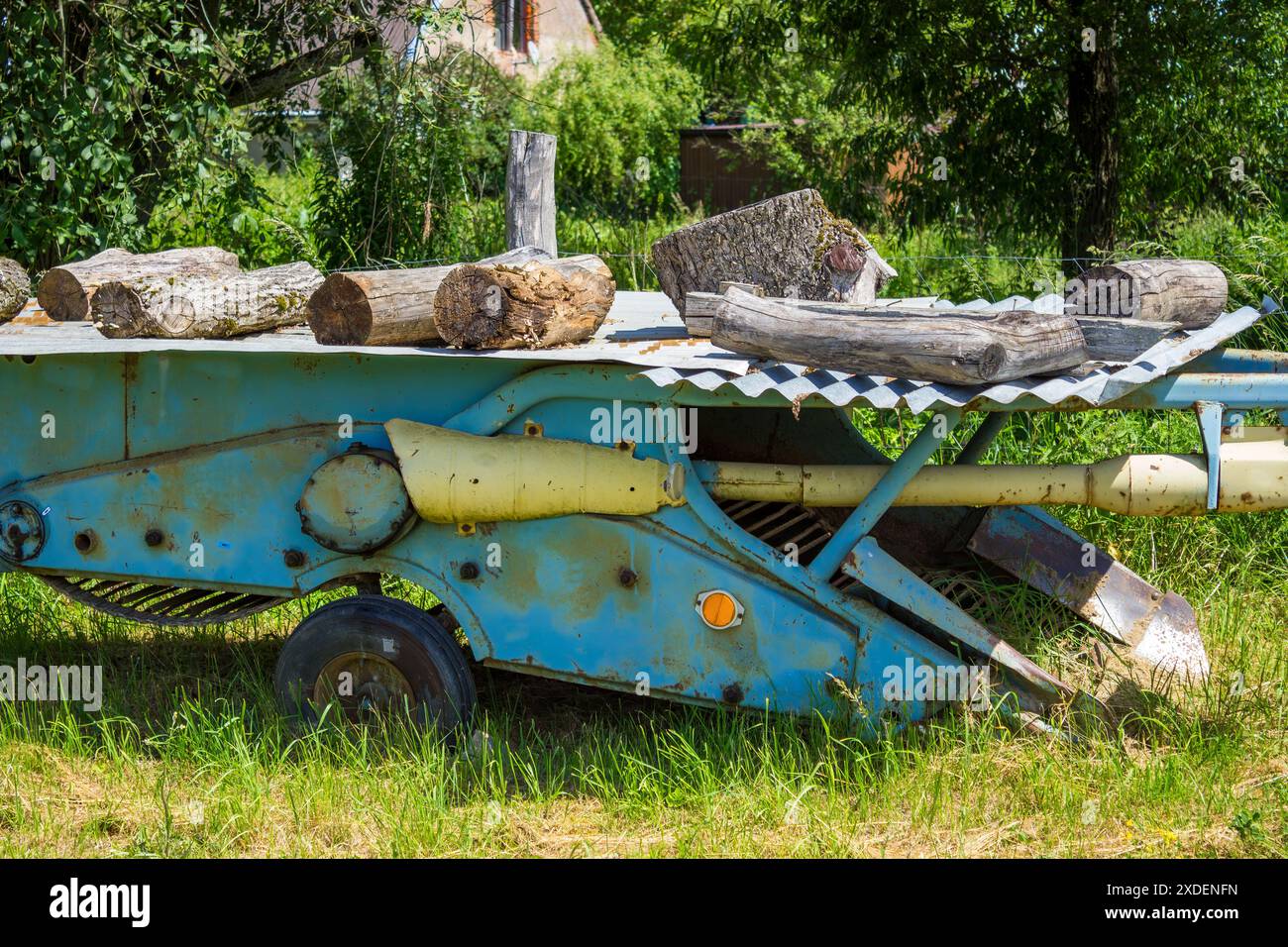 Rusty farm blue machinery vintage with wagon tractor trailer rural ...