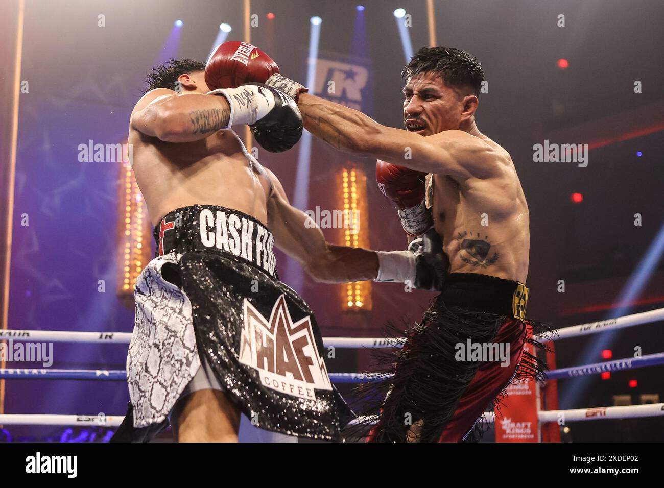 Las Vegas, NV, USA. 21st June, 2024. Francisco Pedroza (R) punches ...