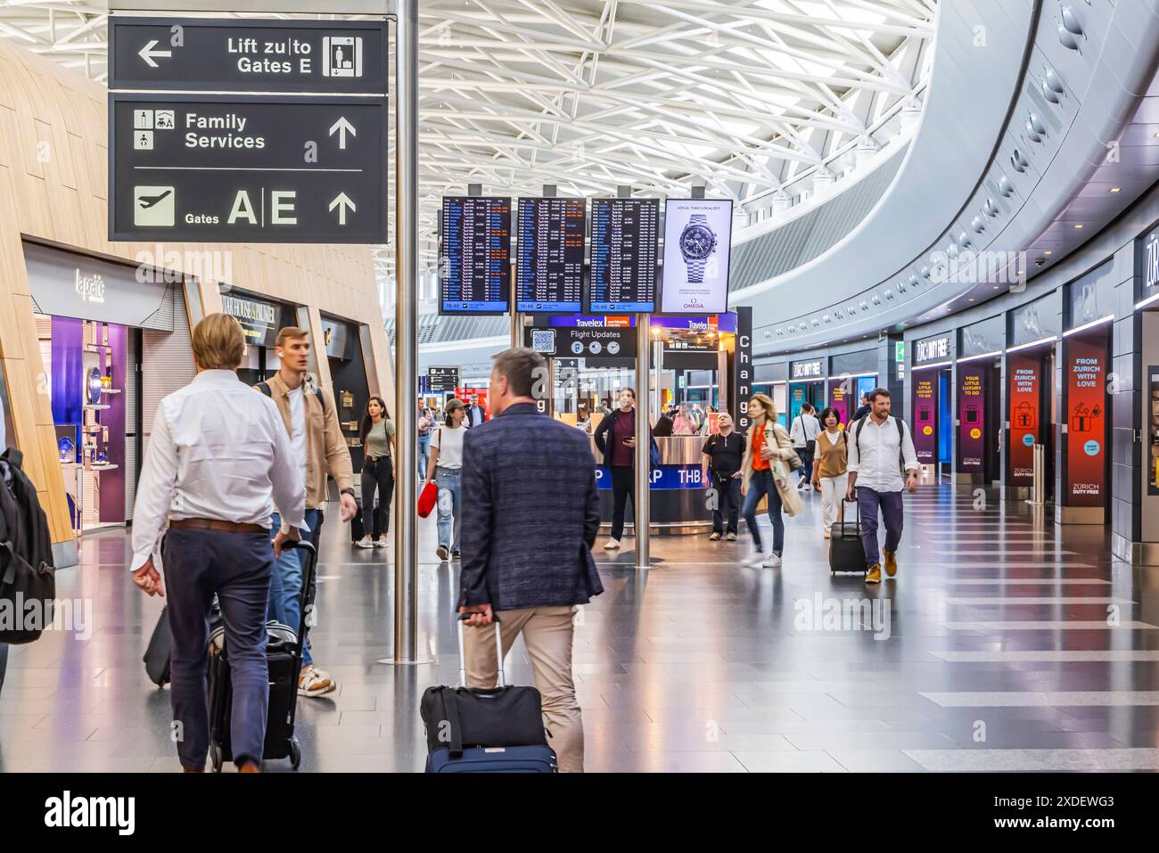 Innenansicht Terminal, Flughafen Zürich, ZRH. // 13.06.2024: Zürich ...