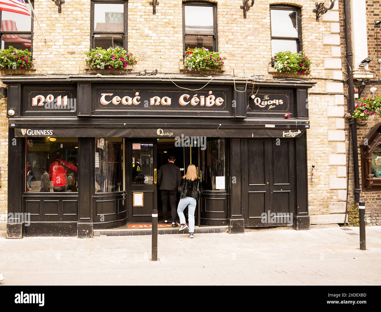 Gaelic shop hi-res stock photography and images - Alamy