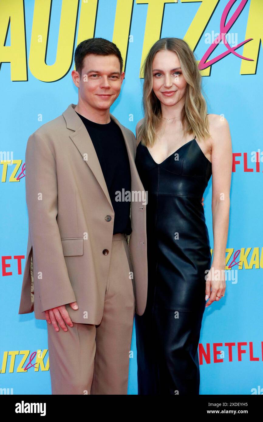 Series four of the hotel hi-res stock photography and images - Alamy