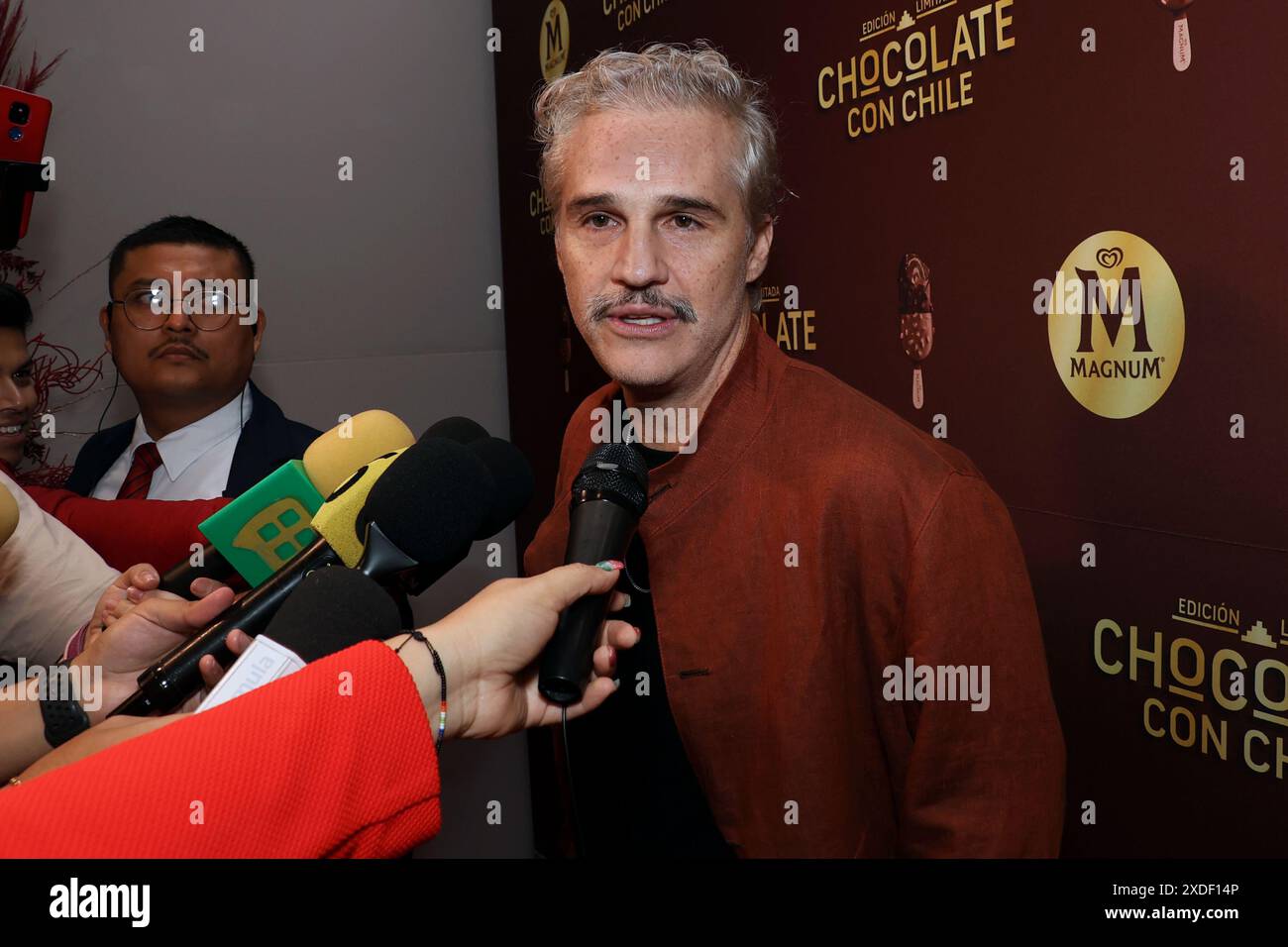 La actriz mexicana Mabel Cadena fue presentada como embajadora de una ...