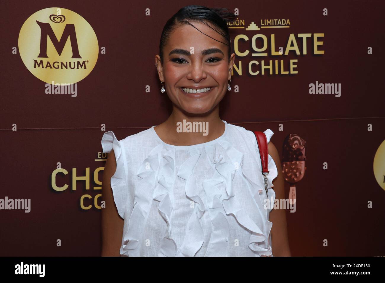 La actriz mexicana Mabel Cadena fue presentada como embajadora de una ...