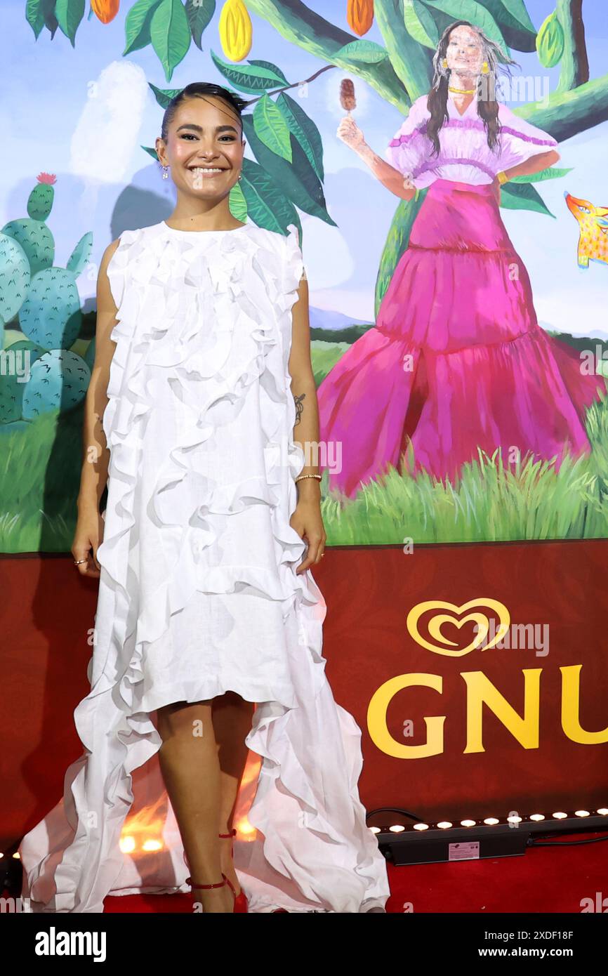 La actriz mexicana Mabel Cadena fue presentada como embajadora de una ...