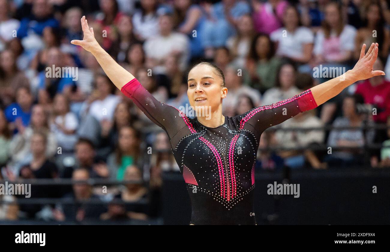 ROTTERDAM - Vera van Pol during the Olympic qualifying competition at ...
