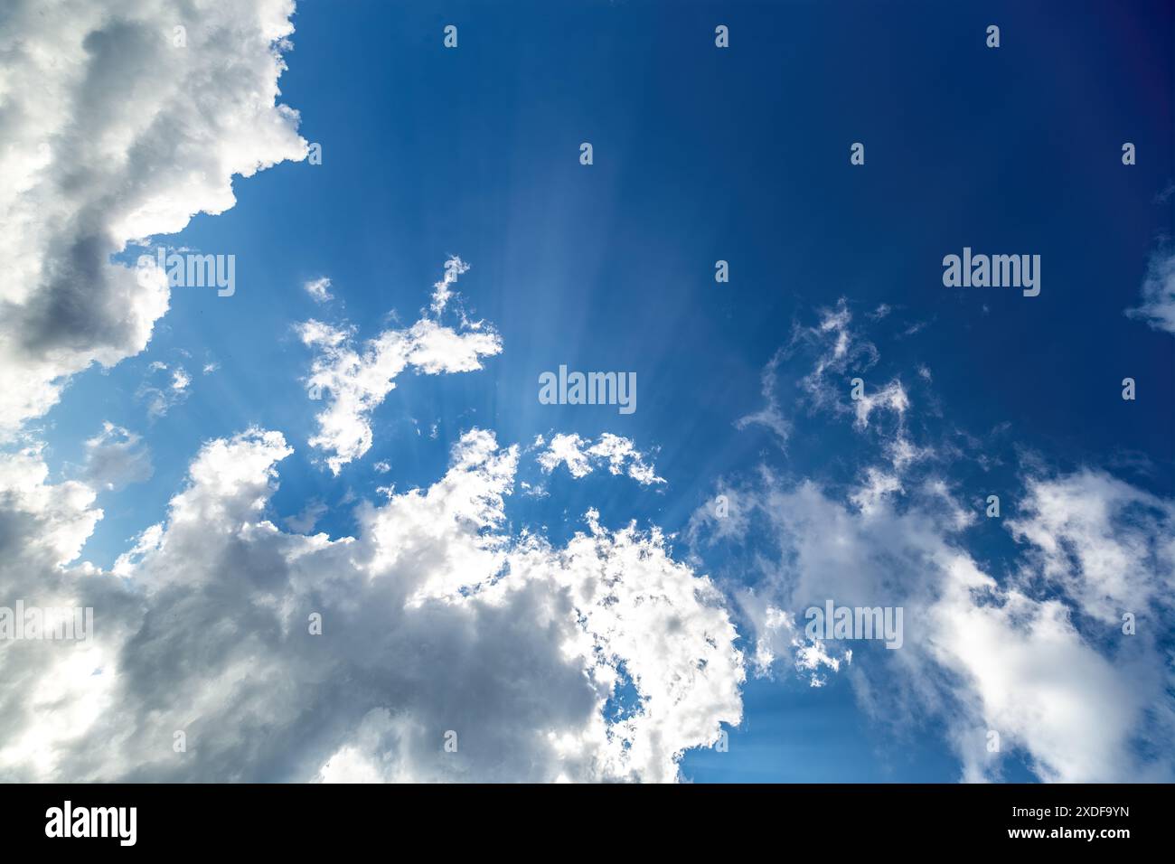 Sun under the cloud hi-res stock photography and images - Alamy