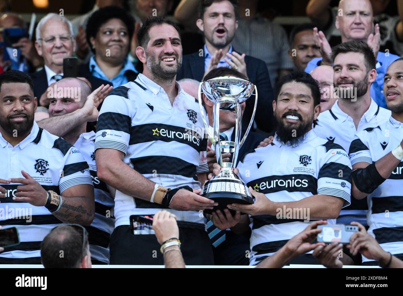 Sam whitelock rugby trophy hi-res stock photography and images - Alamy