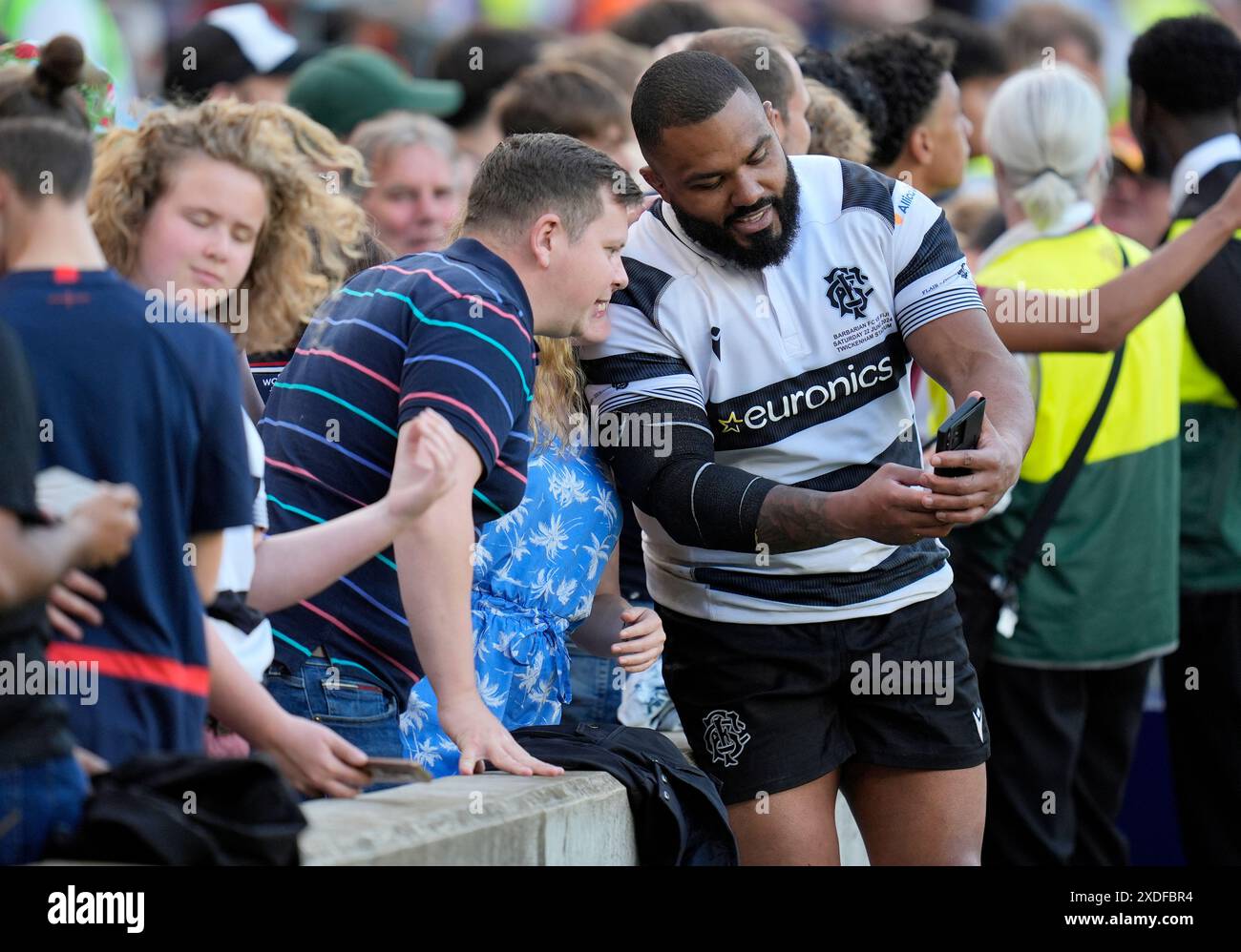 Barbarians' Kyle Sinckler takes a selfie with a fan after the Killik ...