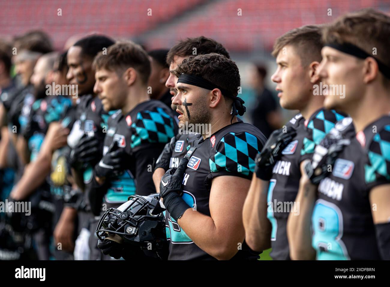 Team, Mannschaft, vor Spielbeginn, Hymne, Nationalhymne, Munich Ravens ...