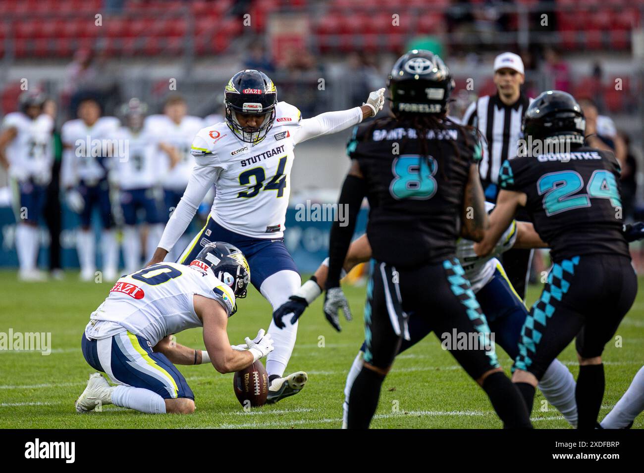 Lenny Krieg (Stuttgart Surge, #34), Kicker, Einzelbild, Einzelfoto ...