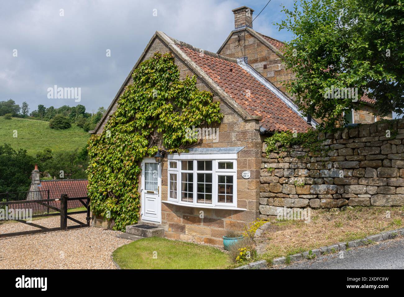 Old north yorkshire villages and their history hi-res stock photography ...