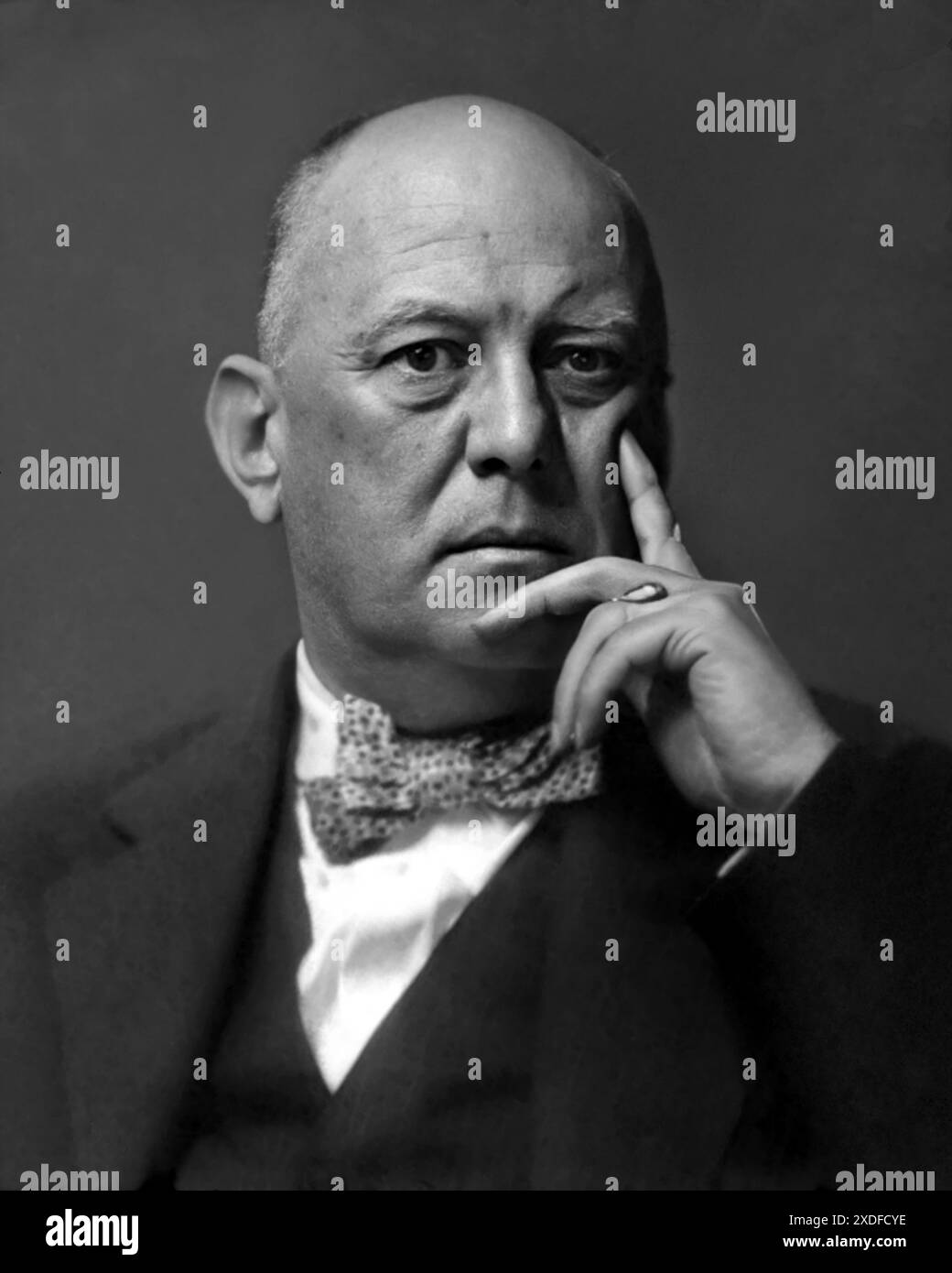 The british satanist occultist hi-res stock photography and images - Alamy