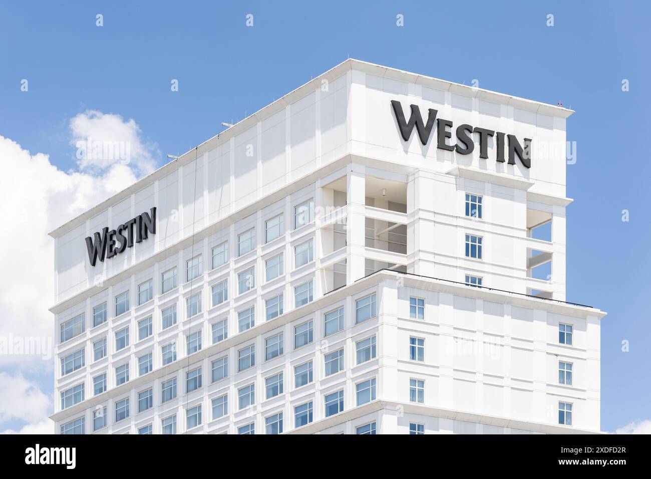 The Westin Chicago Lombard is situated between Lombard and Oak Brook in ...