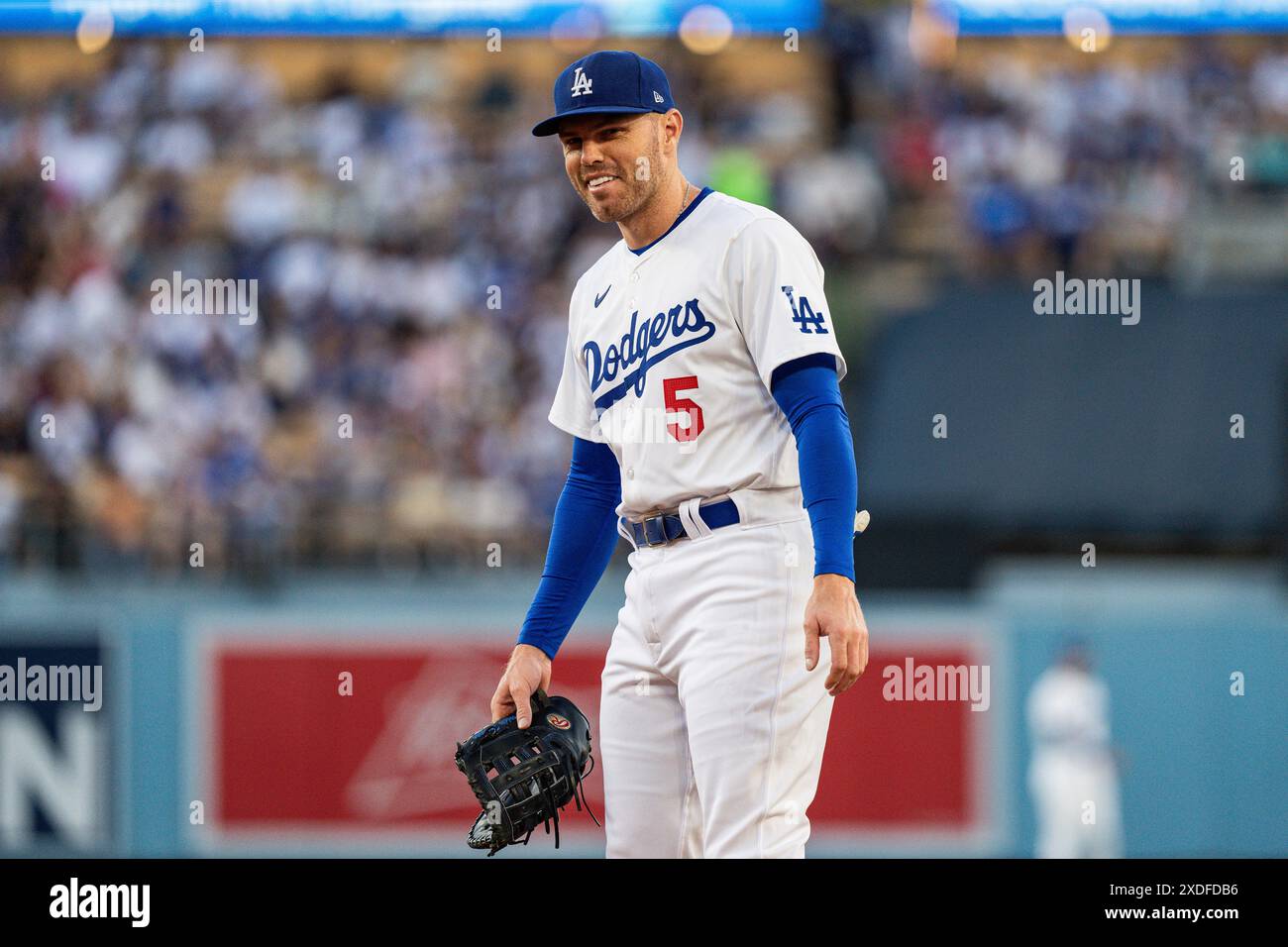 Los Angeles Dodgers first base Freddie Freeman (5) during a MLB game ...