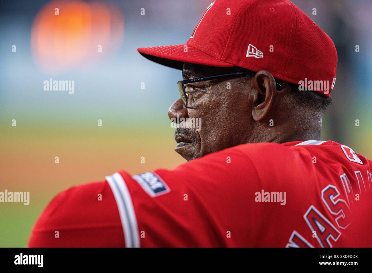 Los Angeles Angels head coach Ron Washington during a MLB game against ...