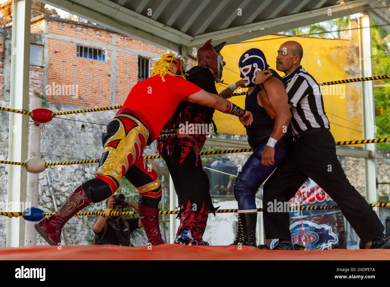 Lucha Libre Mexican wrestling event rural area Stock Photo - Alamy