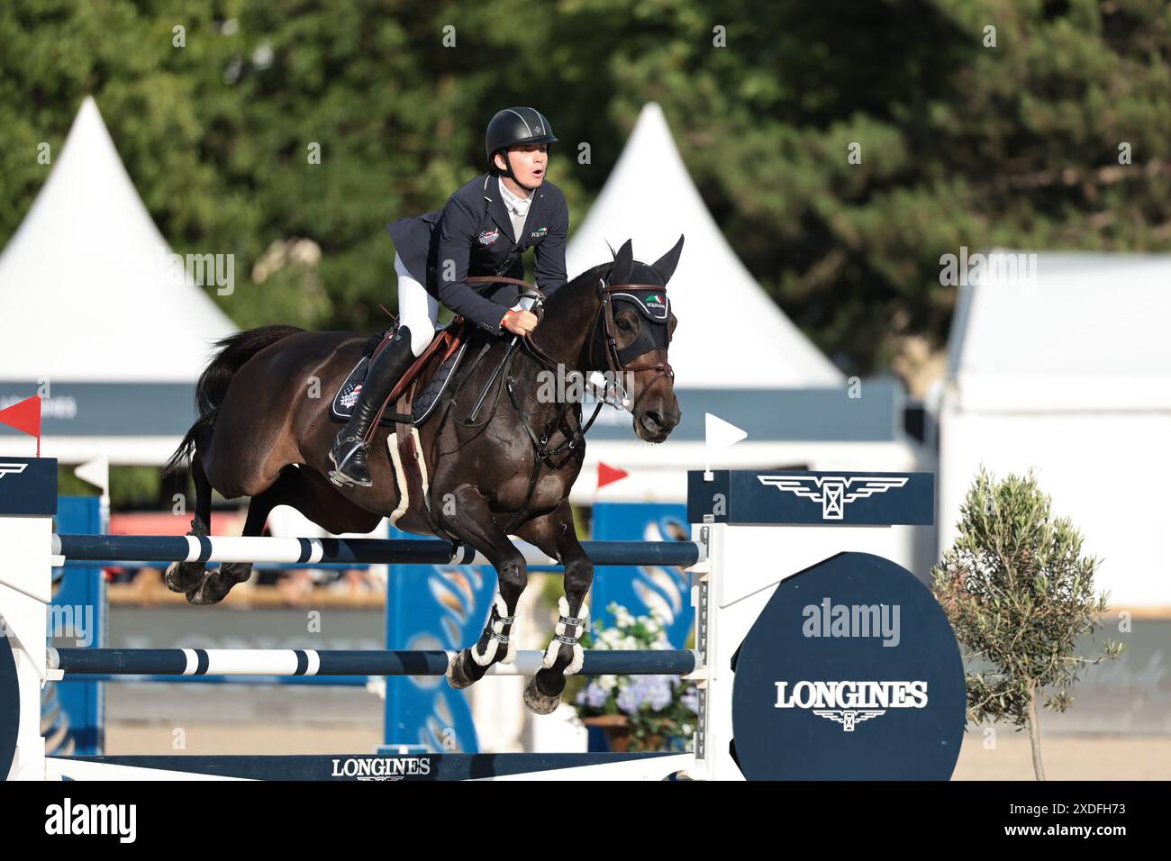 Jack Whitaker of United Kingdom with Equine America Q Paravatti N ...