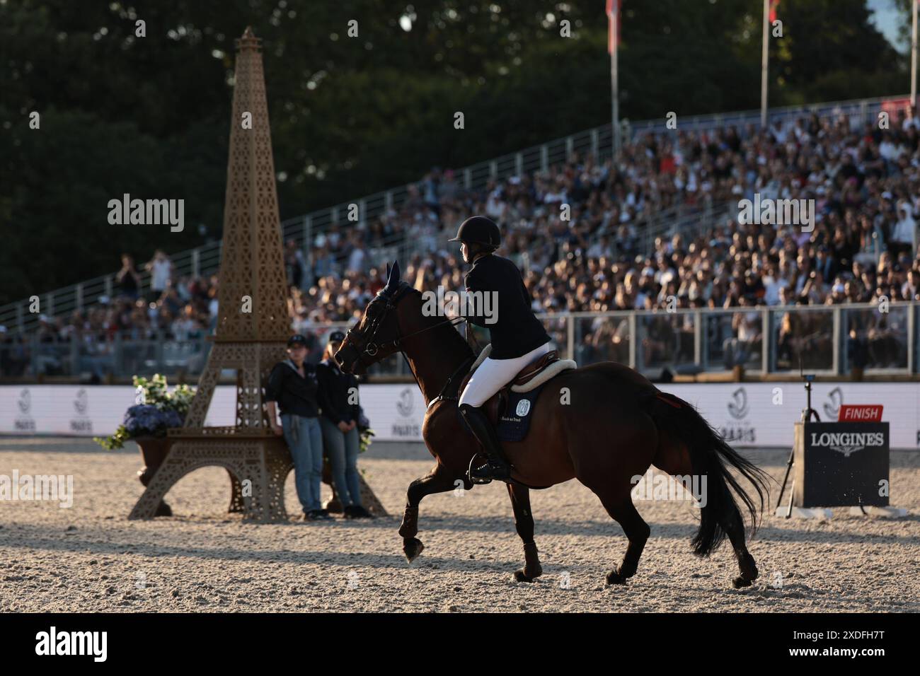 Jeanne Sadran of France with Dexter de Kerglenn during the Longines ...