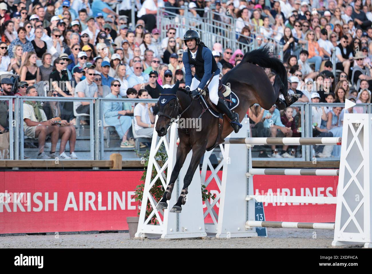 Julien Gonin of France with Valou du Lys during the Longines Global ...